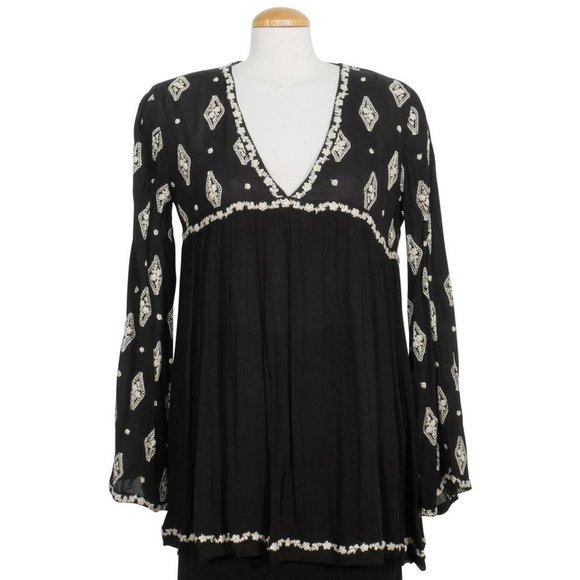 Free People | Tops | Diamond Floral Embroidered Crinkle Tunic Top Xs ...